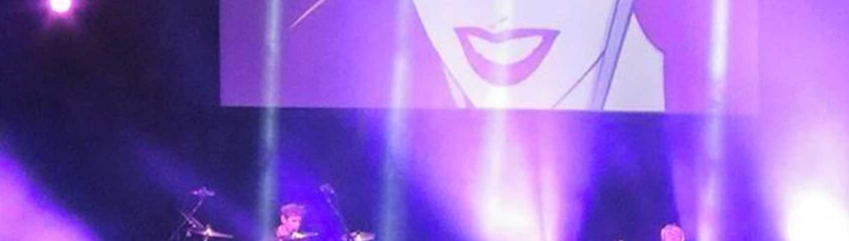 Duran Duran plays the Capitol Theatre in Port Chester, NY in support of their Paper Gods album.  Here they perform "Rio" to close out the night.  #duranlive