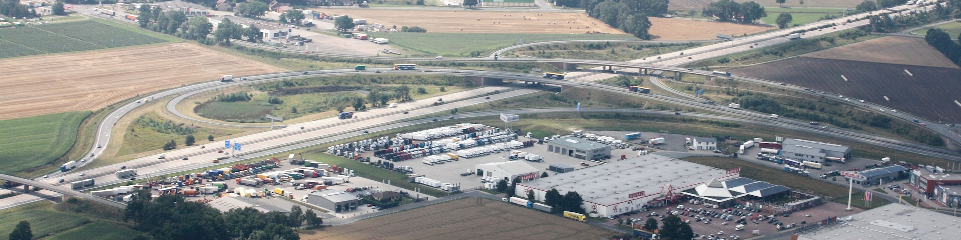Lufbilder Brinkum: Brinkum, Silbersee, Dreieck Stuhr (identische Bildbeschreibung für File:2012-08-08-fotoflug-bremen zweiter flug 1355.JPG bis File:2012-08-08-fotoflug-bremen zweiter flug 1437.JPG; alle mit GPS-Koordinaten