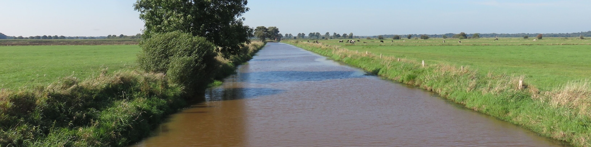 Blick von der Mönkebrücke auf das Friedeburger Tief