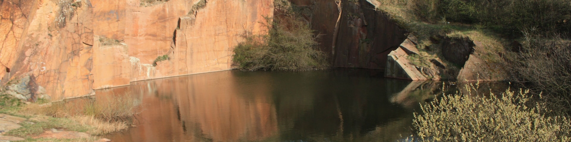 der südliche See in einem alten Steinbruch bei Görbitz, Saalekreis