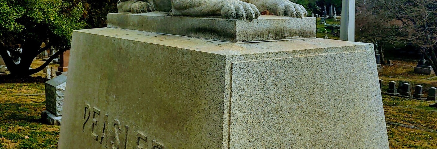 Eleanor Peaslee died, her surviving sisters thought a family tomb beneath a granite sphinx would be a fitting tribute. So, they sold one of their summer cottages and commissioned the work.
However, the infatuation with Egyptian architecture was apparently a passing fancy. When the sisters' time to move on from this life had come, they were interred elsewhere.