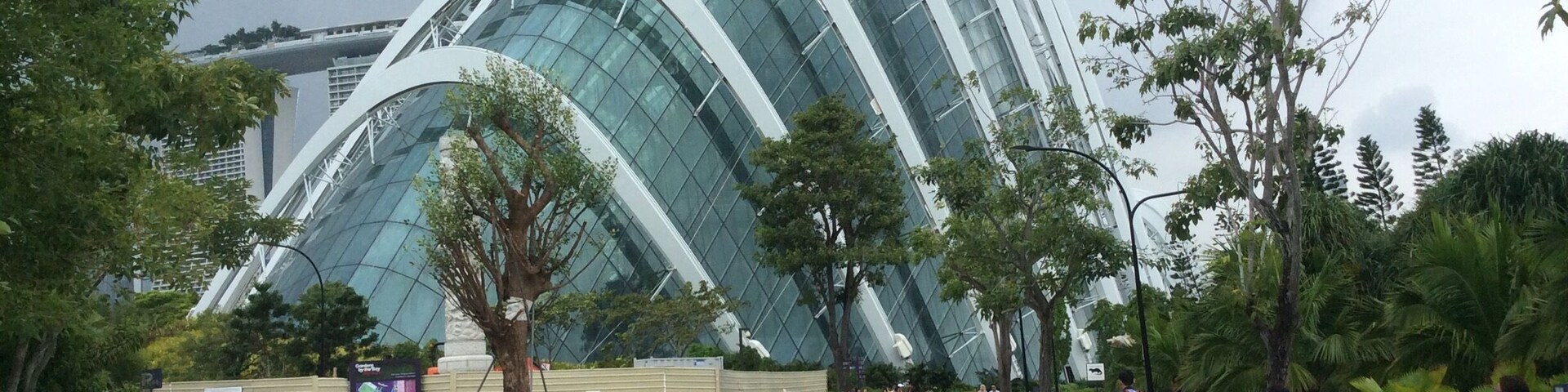 This dome is air-conditioned according to requirements of plants and flowers from all over the world.