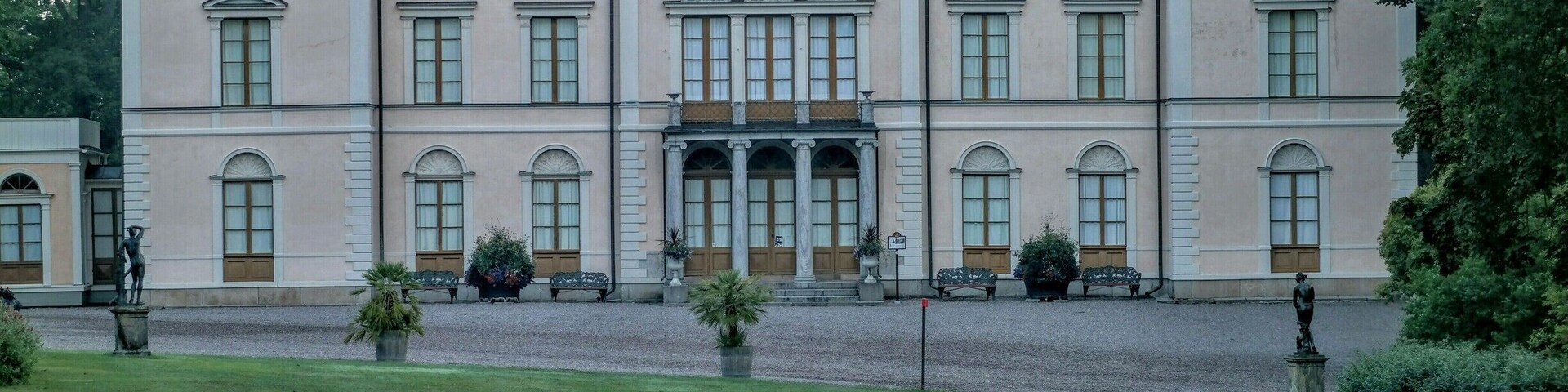 Rosendal Palace (Swedish: Rosendals slott) is a Swedish palace pavilion located at the DjurgÄrden, an island in central Stockholm. It was built between 1823 and 1827 for King Karl XIV Johan, the first Bernadotte King of Sweden. It was intended as an escape from the formalities of court life at the Royal Palace.
-Wikipedia