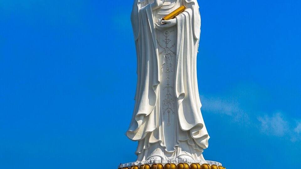The #Guanyin of the South Sea of #Sanya, one of the largest cultural tourist attractions in China.
https://twitter.com/Beautifulgx