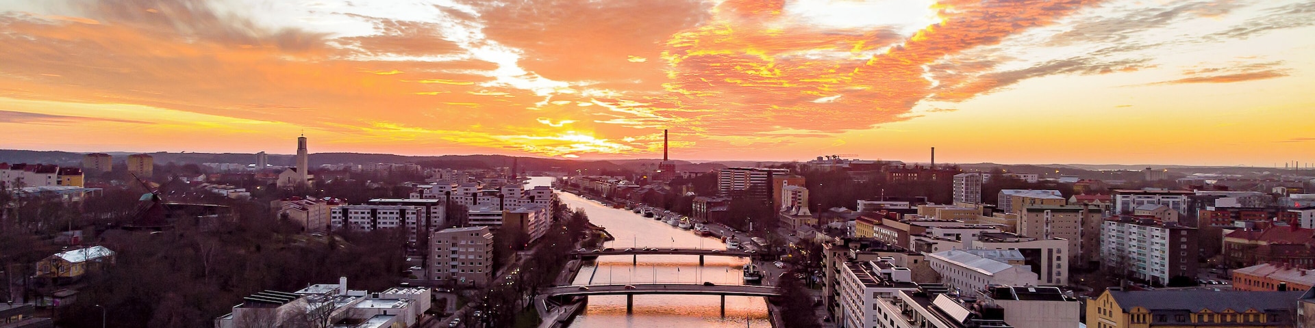 Sunset over beautiful city Turku, Finland
.
#infinitetravel #theexplorer #photographyworld #droneshot #sunset #djimavicair #beautifuldestinations #finland #iamtb #travelphotography #wanderer #wonderful_places #amittheexplorer #visitfinland #uniquephotographyclub #backpacker #oph #clouds #bestcitybreaks #turku #djiglobal