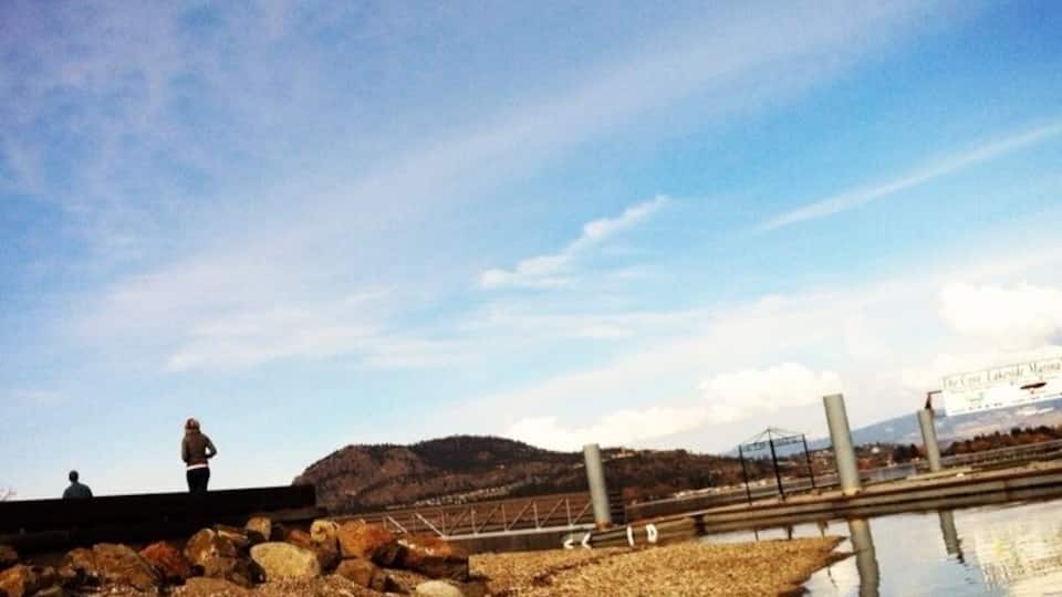 A little walk around the lake. #westkelowna #lakeside