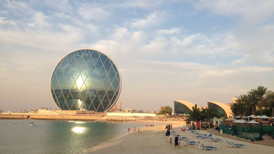 Beaches in Abu Dhabi are so beautiful. Water is always clear blue and warm, sand is sugary white and very well maintained. #abudhabi