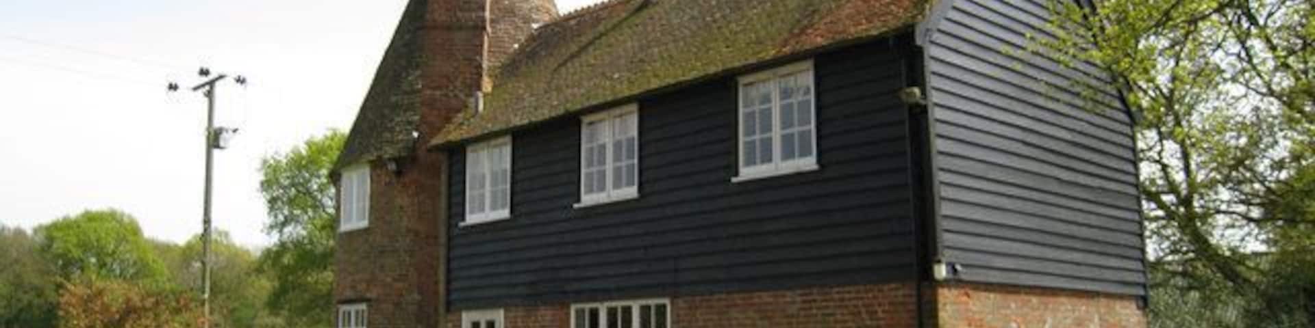 Hockley Oast, Warehorne, Kent