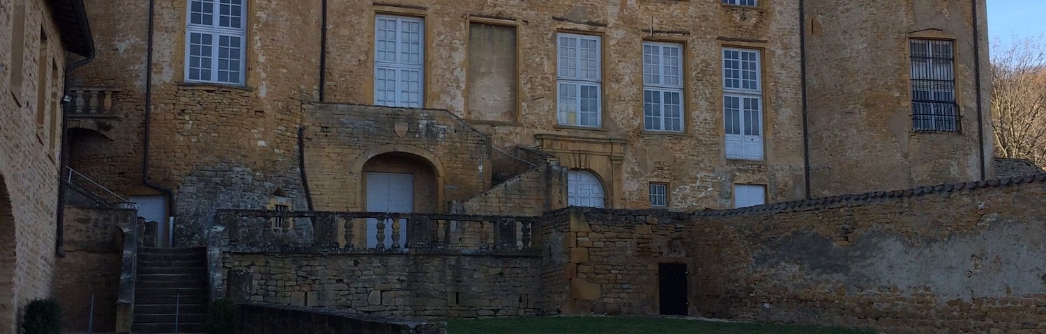Château de Theizé en Beaujolais