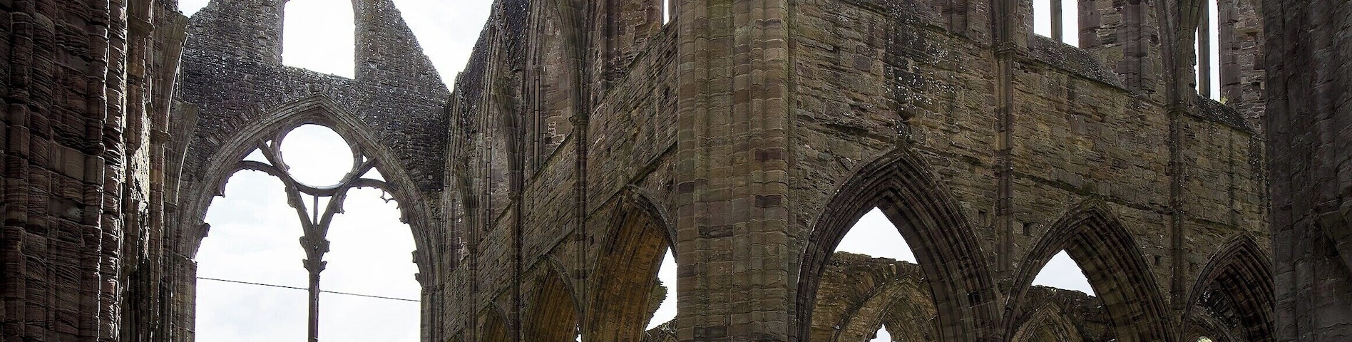 This giant 13th-century sandstone abbey stands along the picturesque River Wye. After the Dissolution of the Monasteries in 1536 the lead roof was sold off and the Abbey lay neglected for 200 years. The Abbey was "rediscovered" in the 18th century and became a haven for artists and poets.
Tip: Visit on a weekday in the spring and you may the place all to yourself!