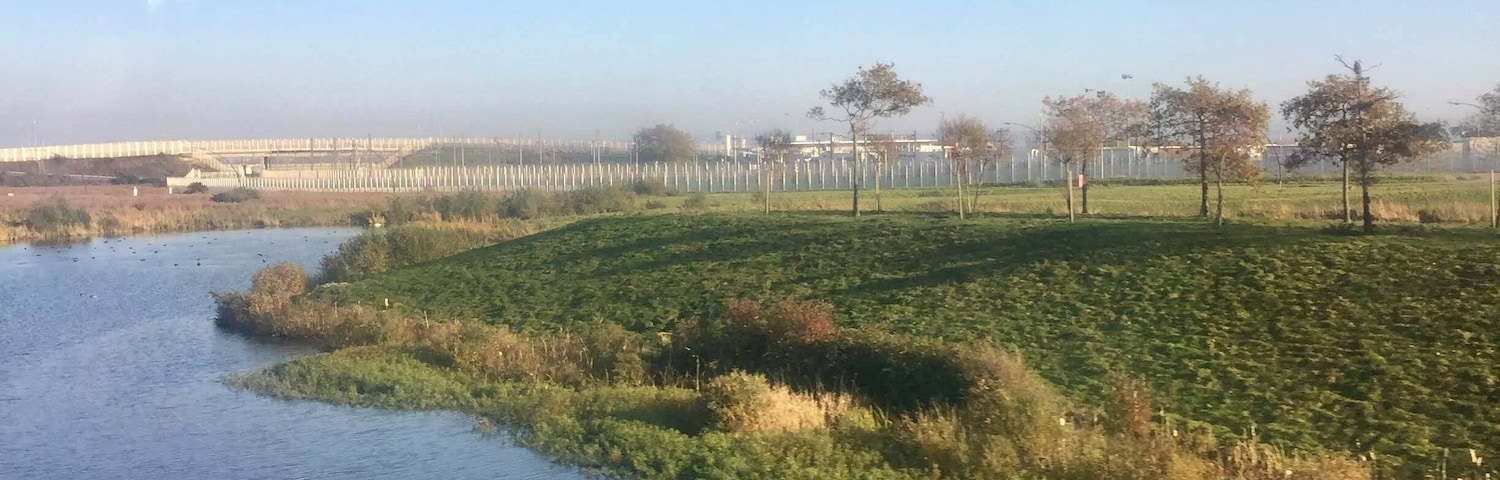 Beautiful pond that i saw on my way to Belgium
#expediacares