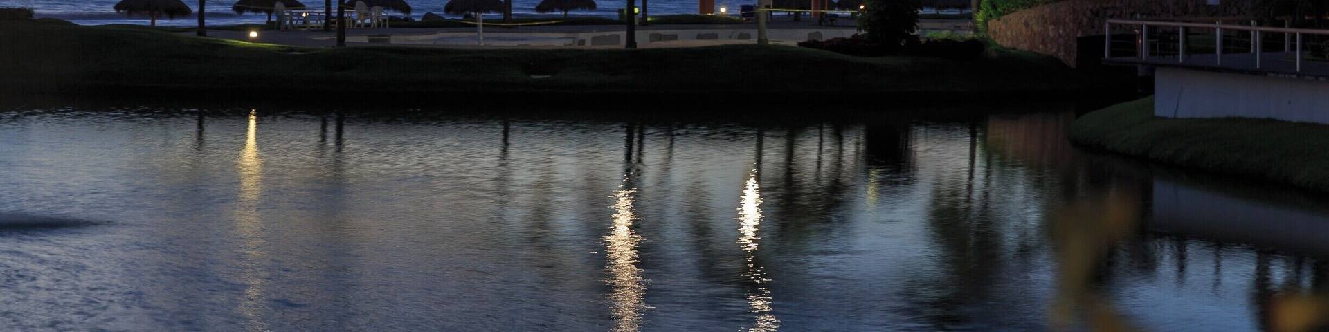 We had the pleasure of taking a winter vacation in Nuevo Vallarta where the sunsets can be spectacular.