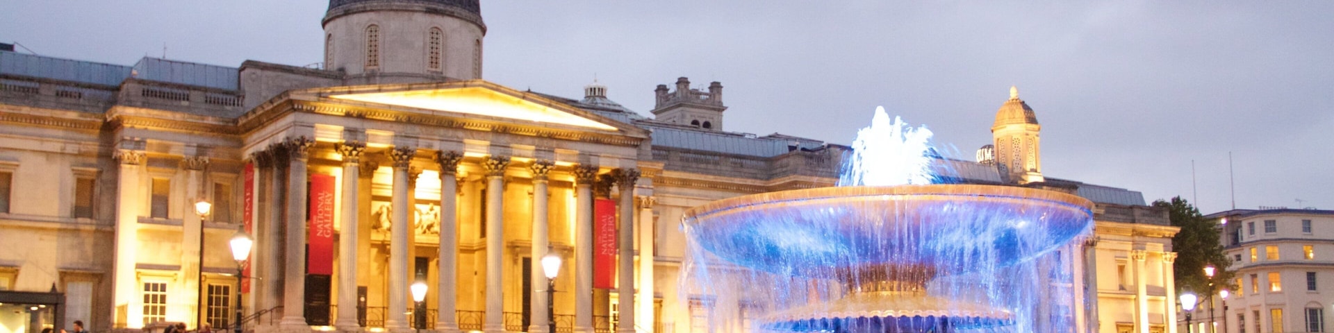 National Gallery que inclui cenas noturnas, arquitetura de patrimônio e elementos de patrimônio