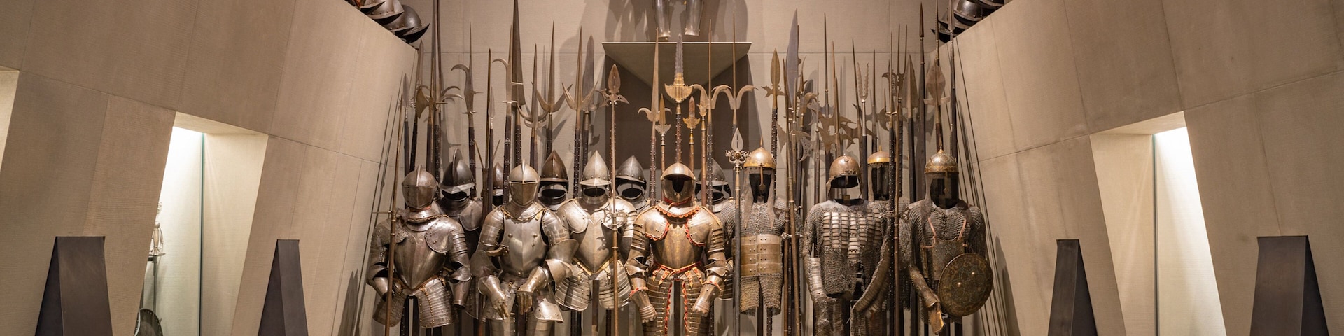 Museo Poldi Pezzoli featuring interior views and heritage elements