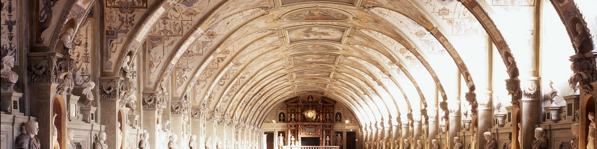 Residenz showing interior views and heritage architecture