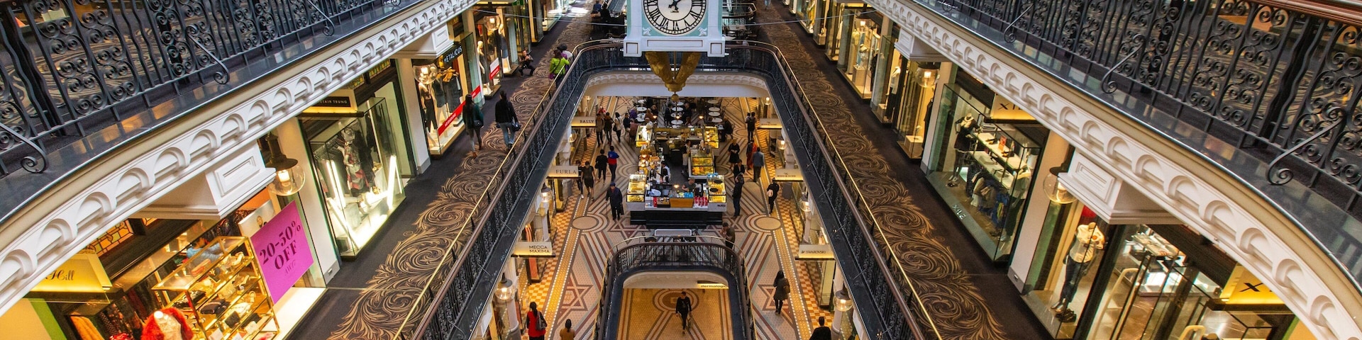 St Maarten and St Martin which includes shopping and interior views