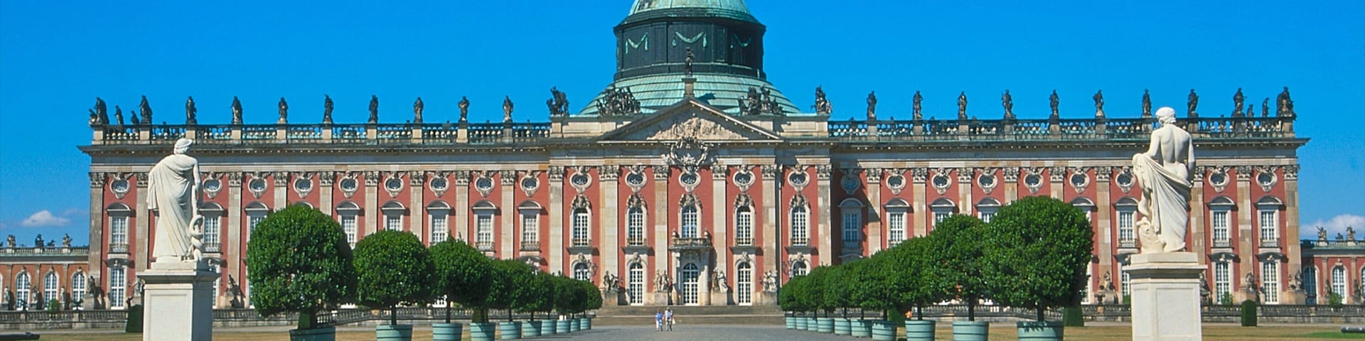 Potsdam which includes a square or plaza, heritage architecture and chateau or palace