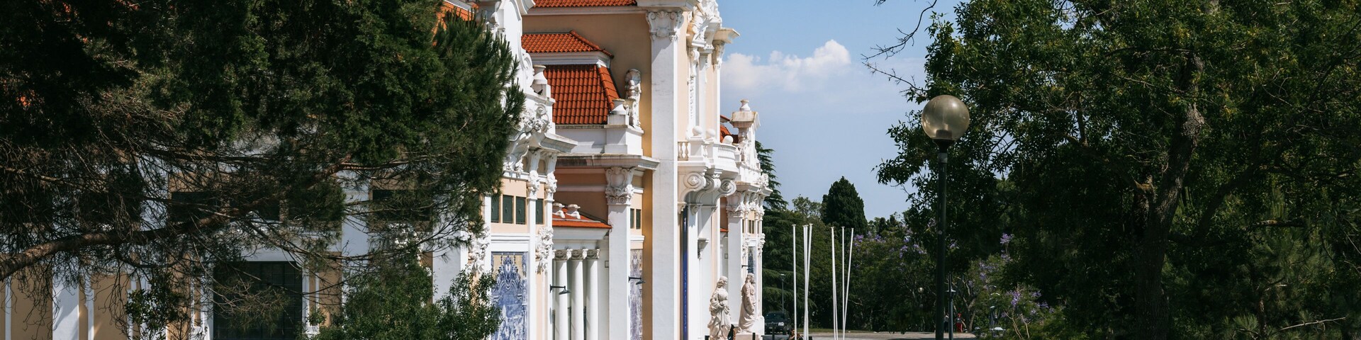 Eduardo VII Park showing heritage architecture