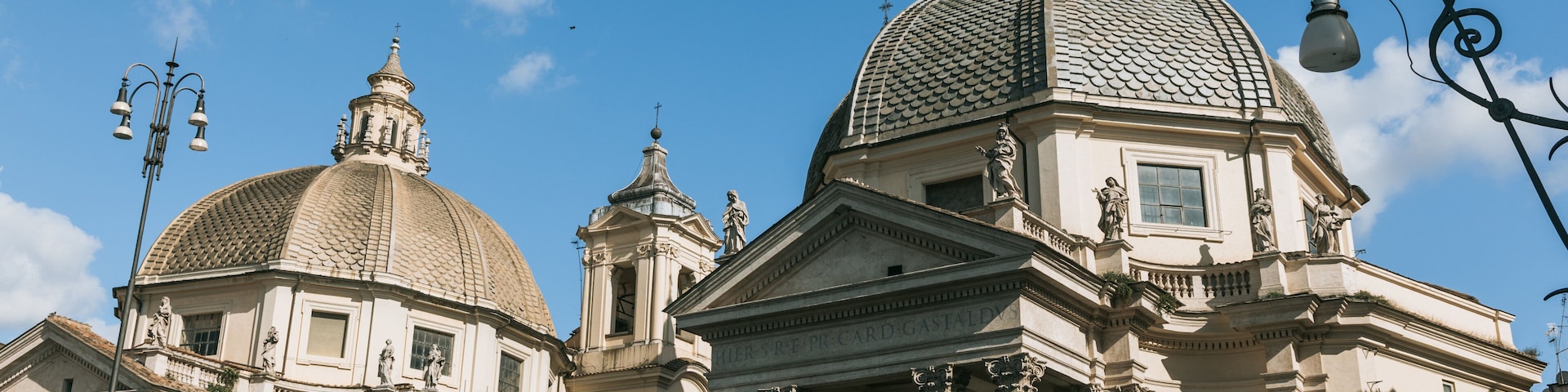 Piazza del Popolo showing heritage architecture