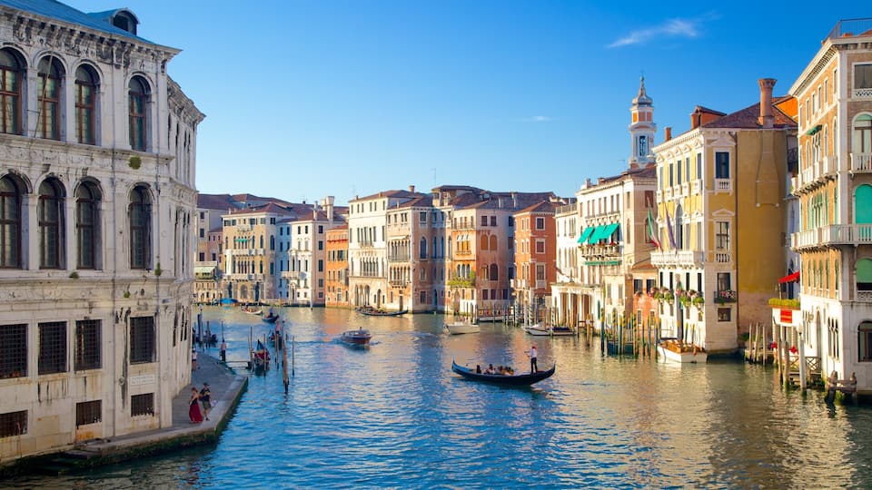 Venice showing heritage architecture and a river or creek