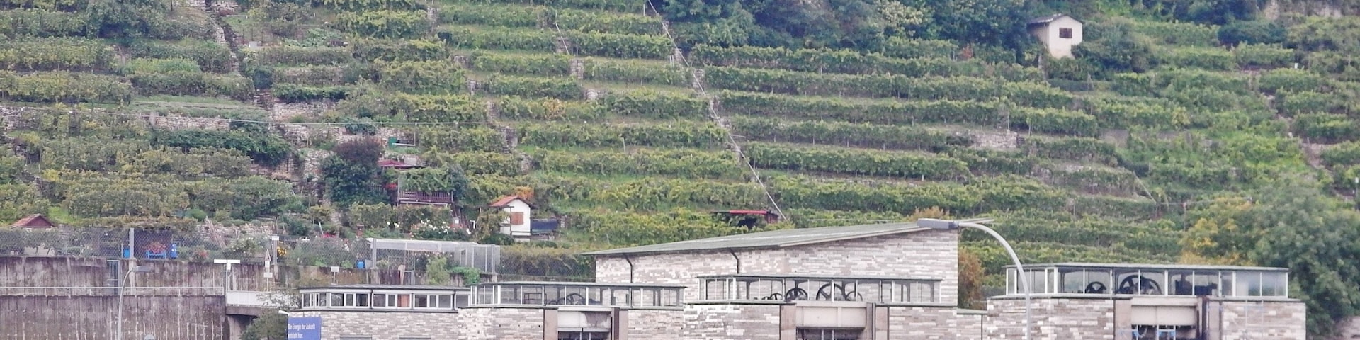 Beim 366 km langen Neckartalradweg: Staustufe Poppenweiler