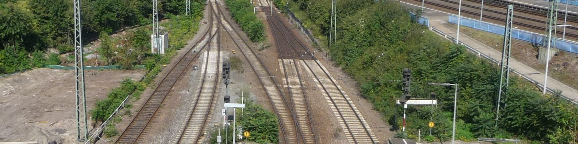 Ludwigshafen, Germany, Hauptbahnhof / Hochstraße