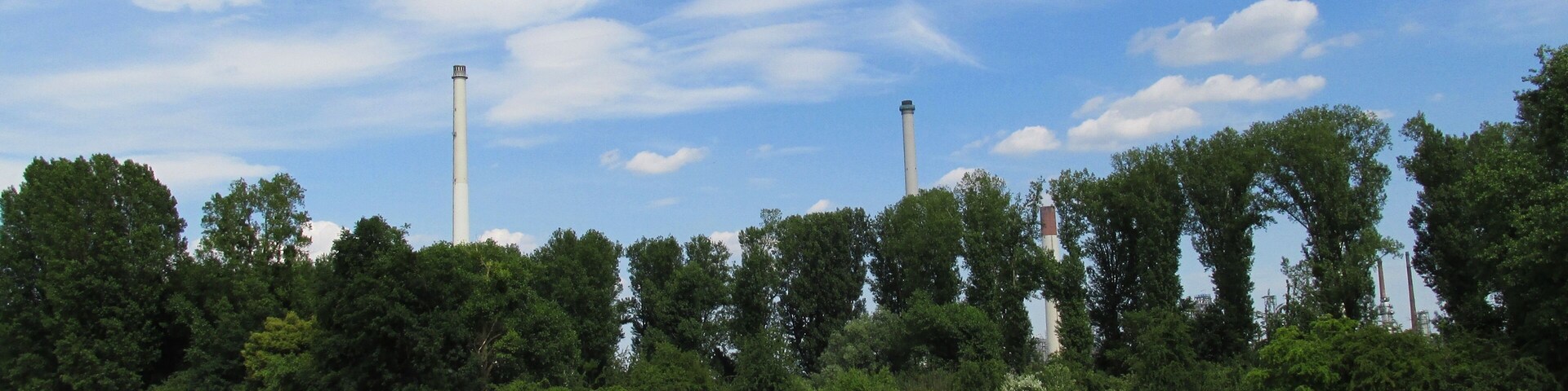 Beim Ölhafen Karlsruhe