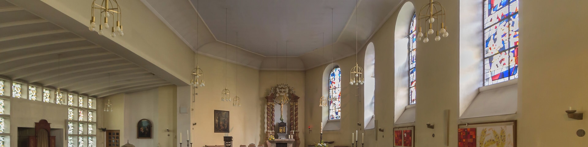 Pfarrkirche St. Laurentius, Oberdollendorf, Königswinter, Deutschland: Innenansicht