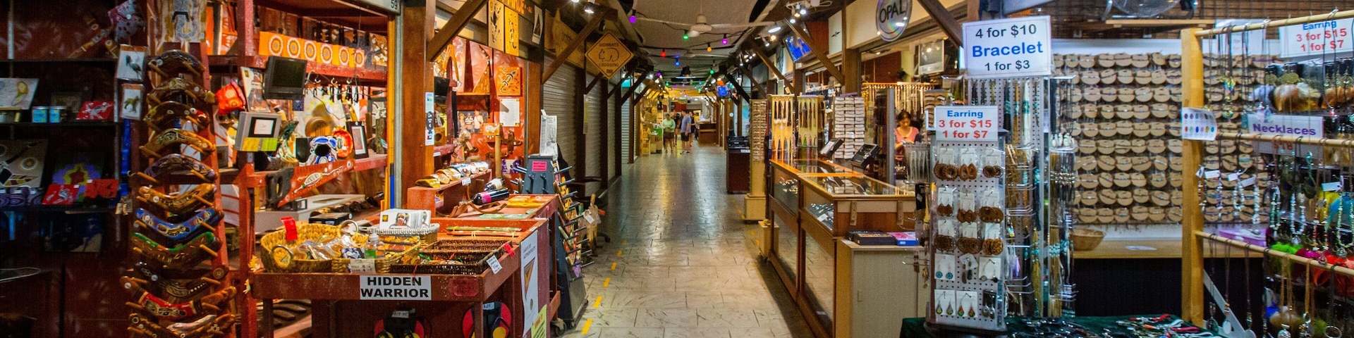 Cairns Night Markets which includes interior views and markets