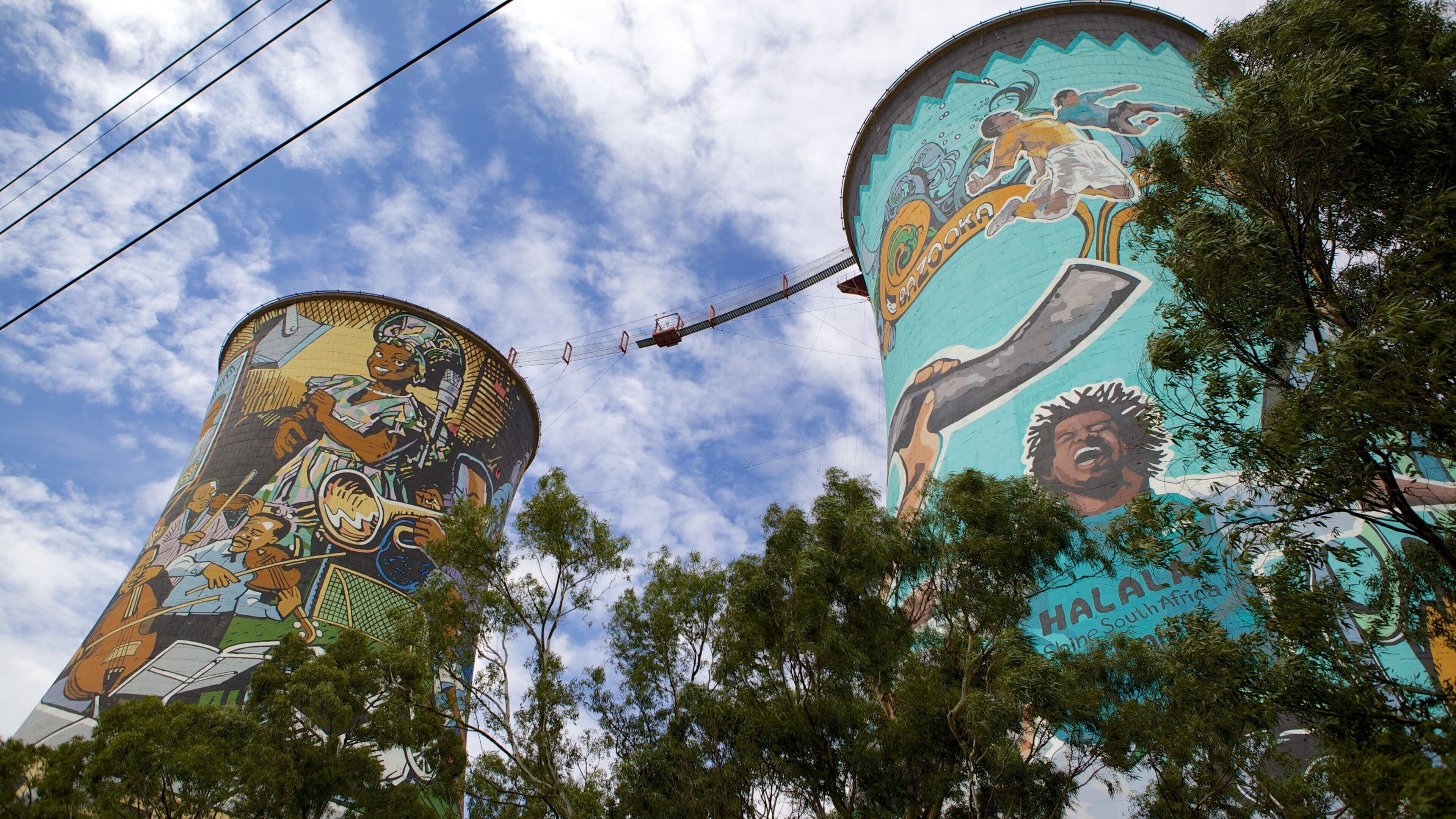 Orlando Towers which includes outdoor art and art