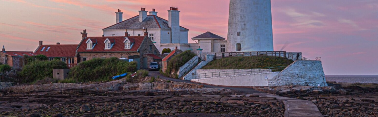 Low tide at St Mary's lighthouse just after sunset