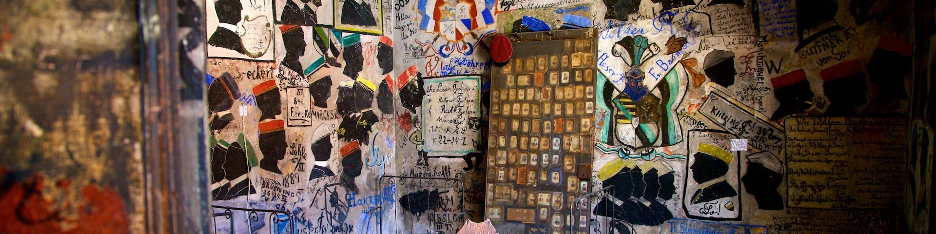 Heidelberg which includes heritage elements, interior views and art