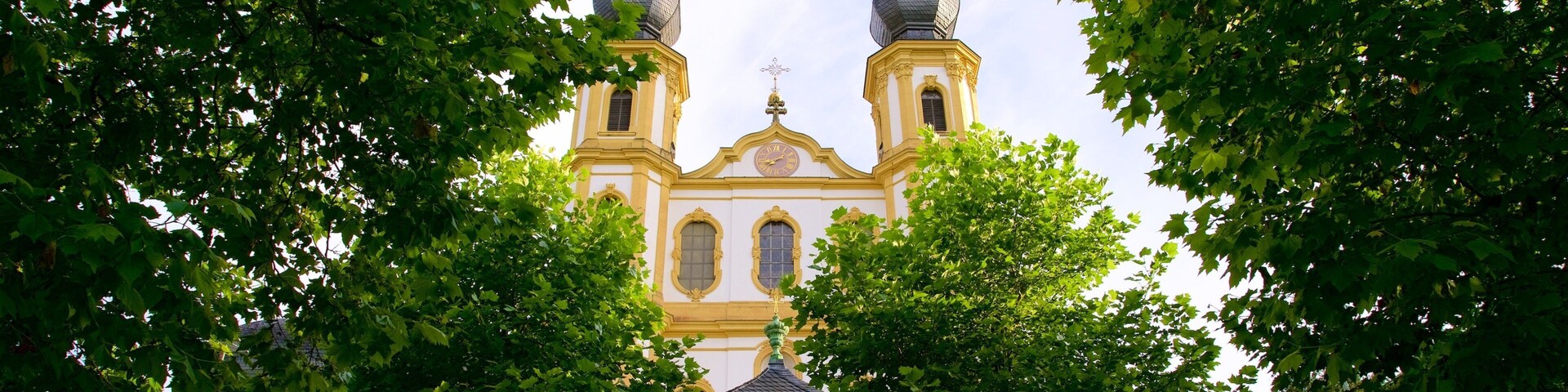 Wuerzburg mostrando uma igreja ou catedral e elementos de patrimônio