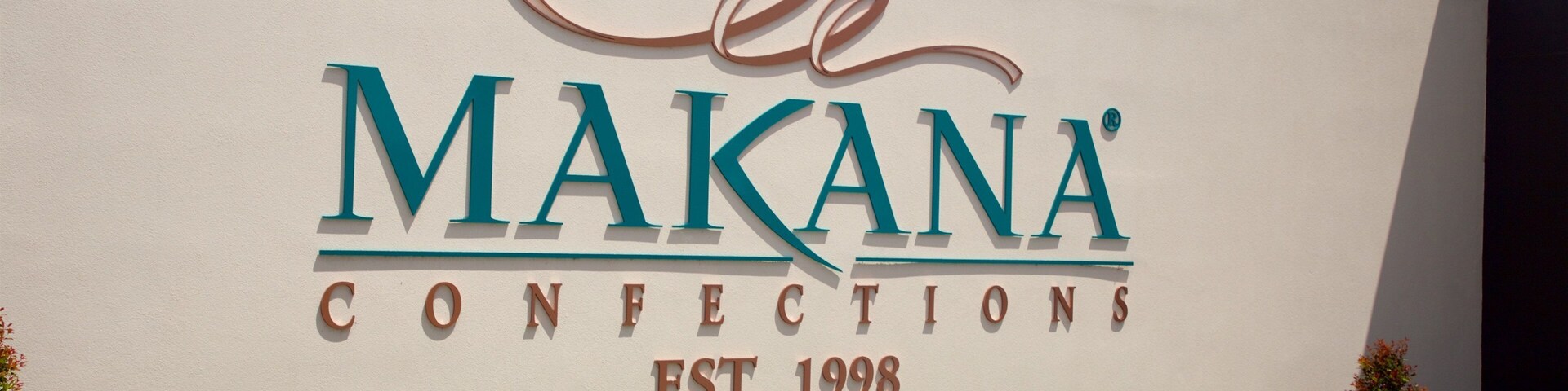 Makana Confections caracterizando sinalização