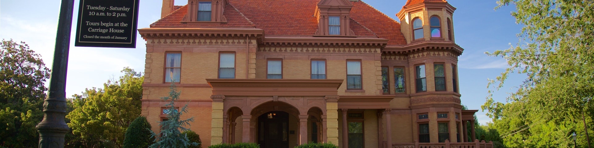 Overholser Mansion featuring a park, a house and heritage elements