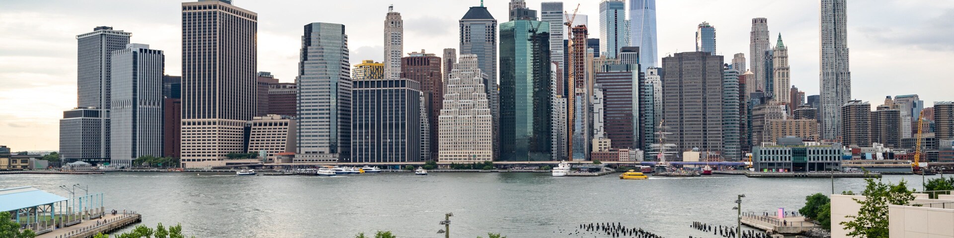 Brooklyn Borough Hall showing a bay or harbor and a city