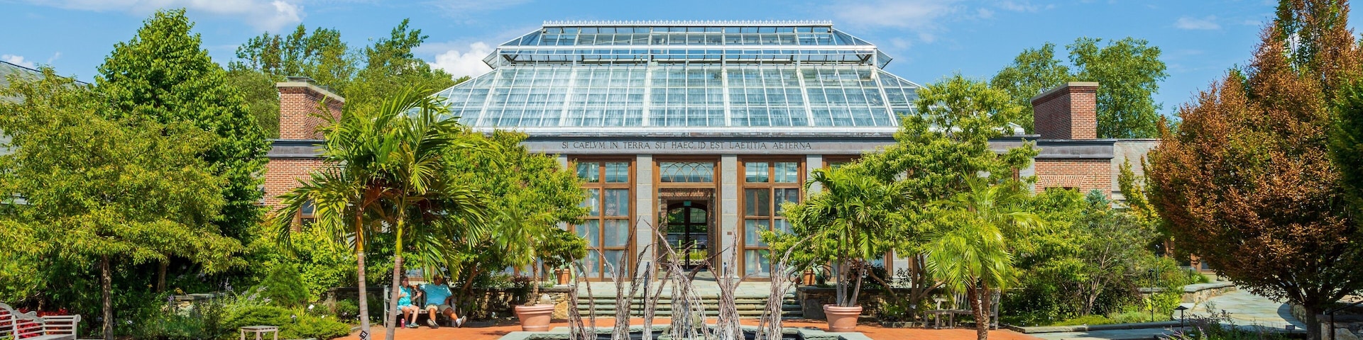 Tower Hill Botanic Garden which includes a fountain