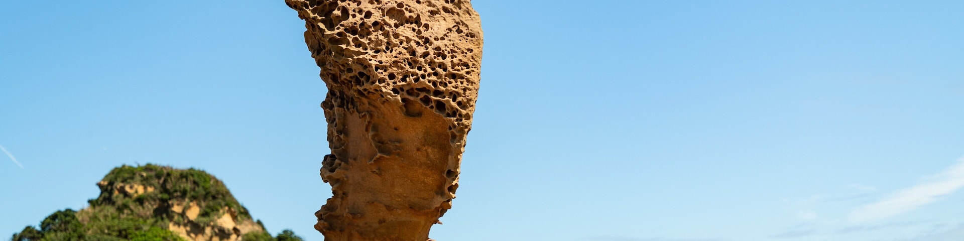 Queen\'s Head featuring rugged coastline