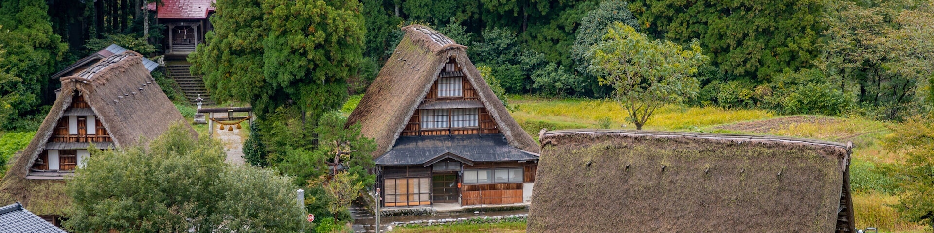 Suganuma Gassho-zukuri Village