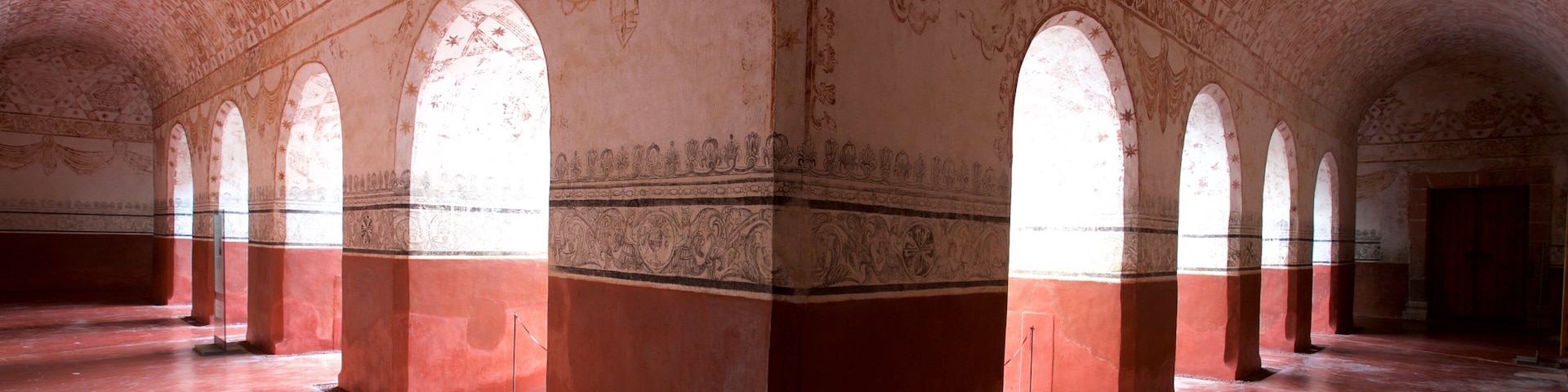 Tepoztlan featuring interior views and heritage elements