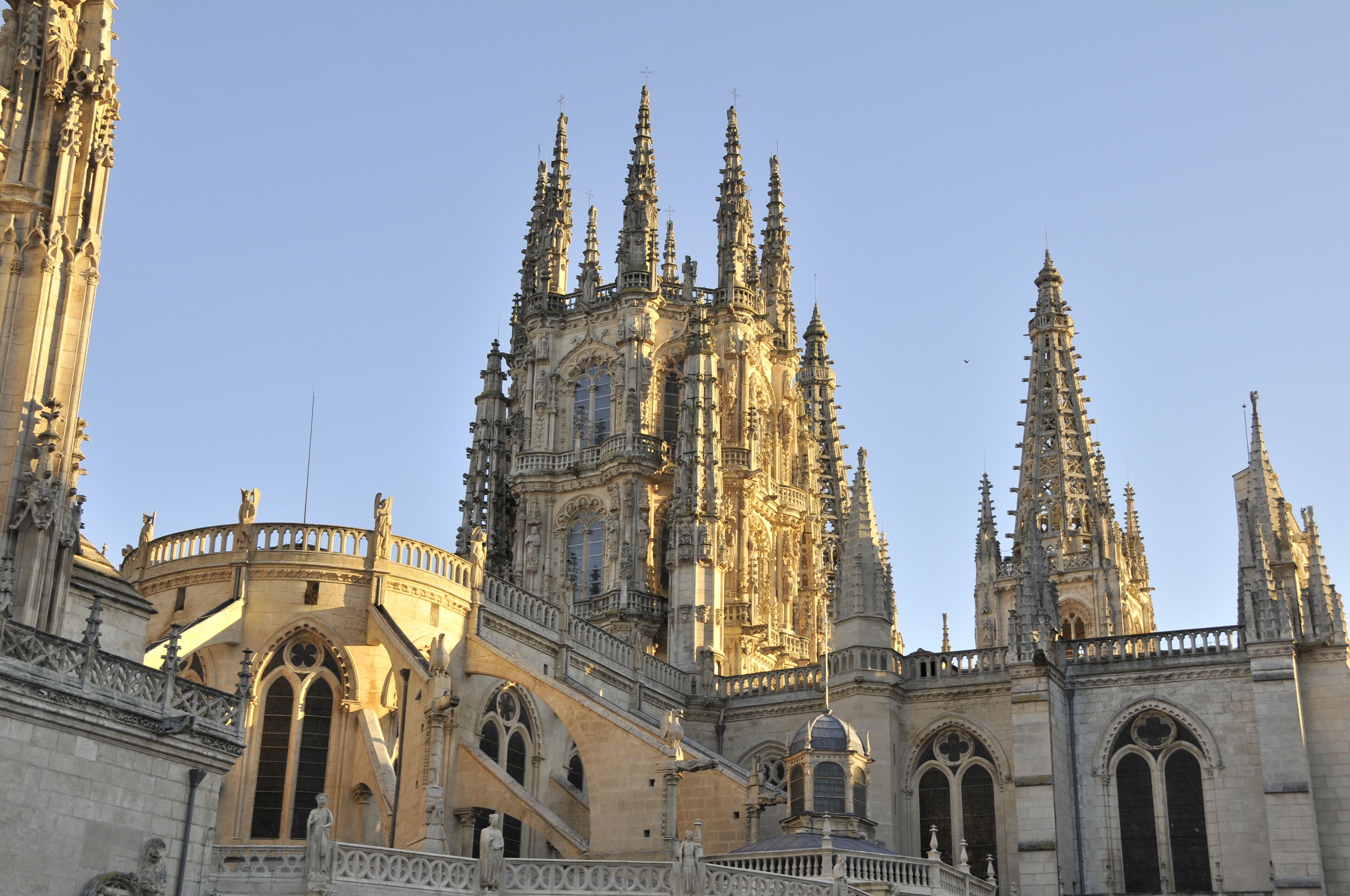 AGUJAS DE LA CATEDRAL