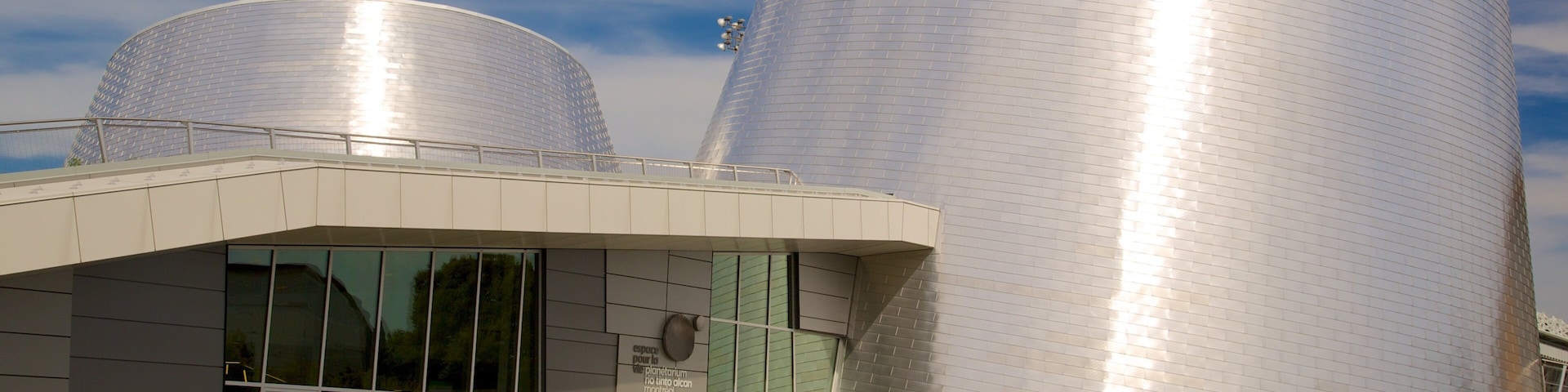 Montreal featuring an observatory and a city