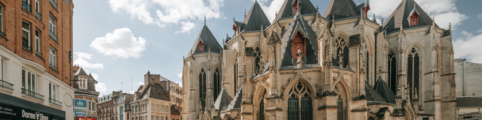 Saint-Étienne Church which includes heritage architecture, a city and a church or cathedral