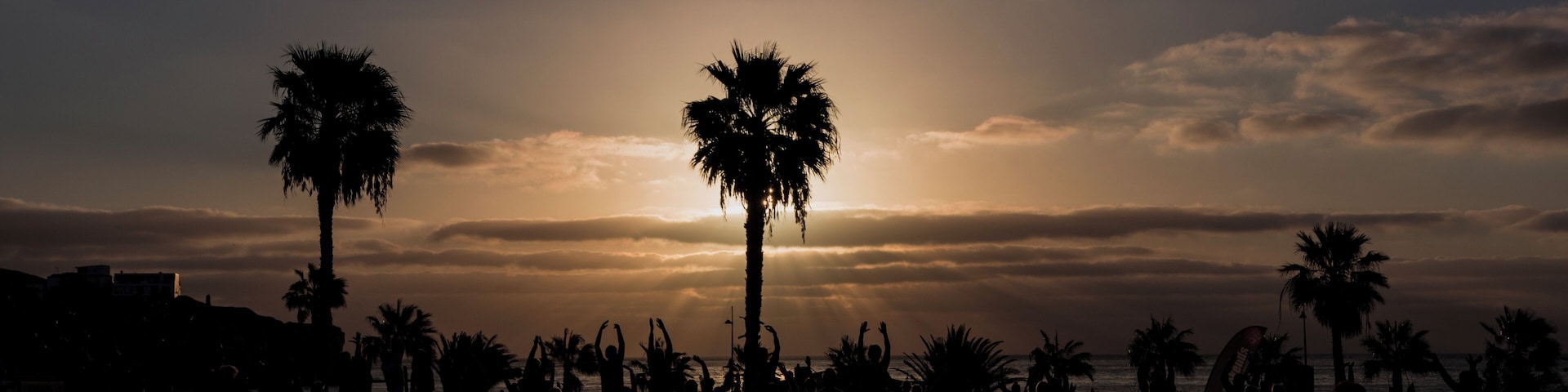 I just love the landscape on Fuortoventura and Playitas Resorts and the area around the resort offers so much interesting photography.  Sunrises, sunsets, sea, mountains, abstract formations and flowers, etc etc.