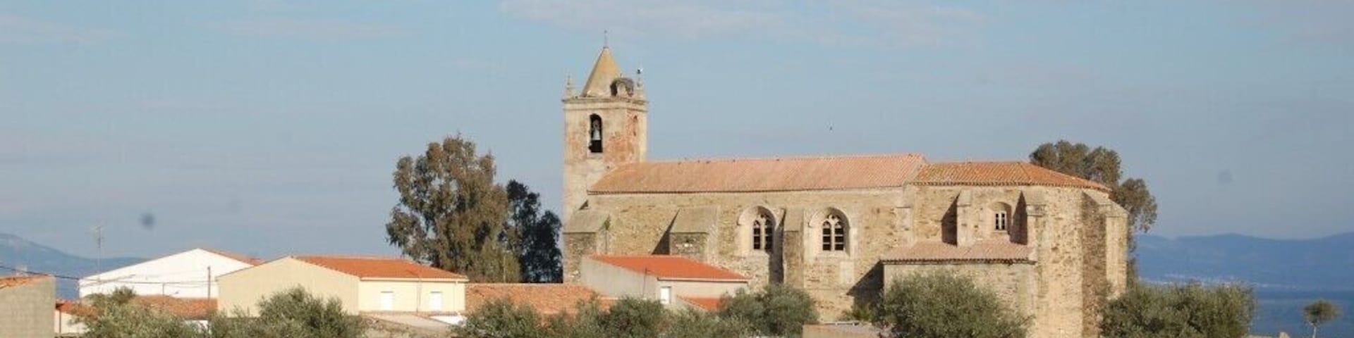 Iglesia de Hinojal, provincia de Cáceres, España