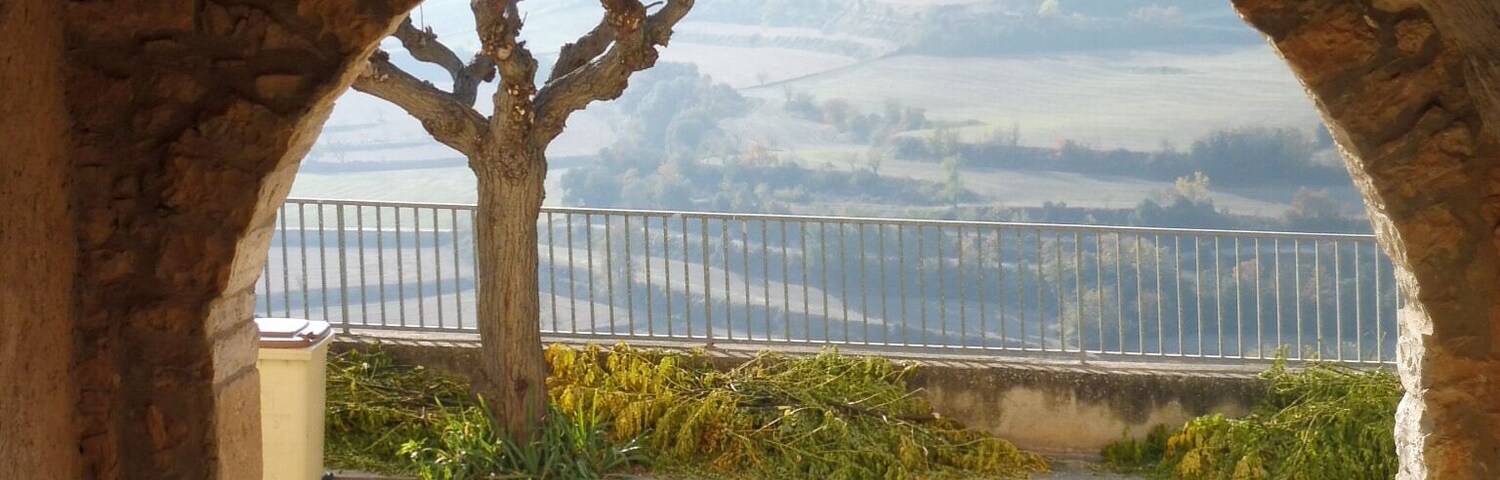 Portal de Vall (Montornès de Segarra) This is a photo of a building indexed in the Catalan heritage register as Bé Cultural d'Interès Local (BCIL) under the reference IPA-33135.