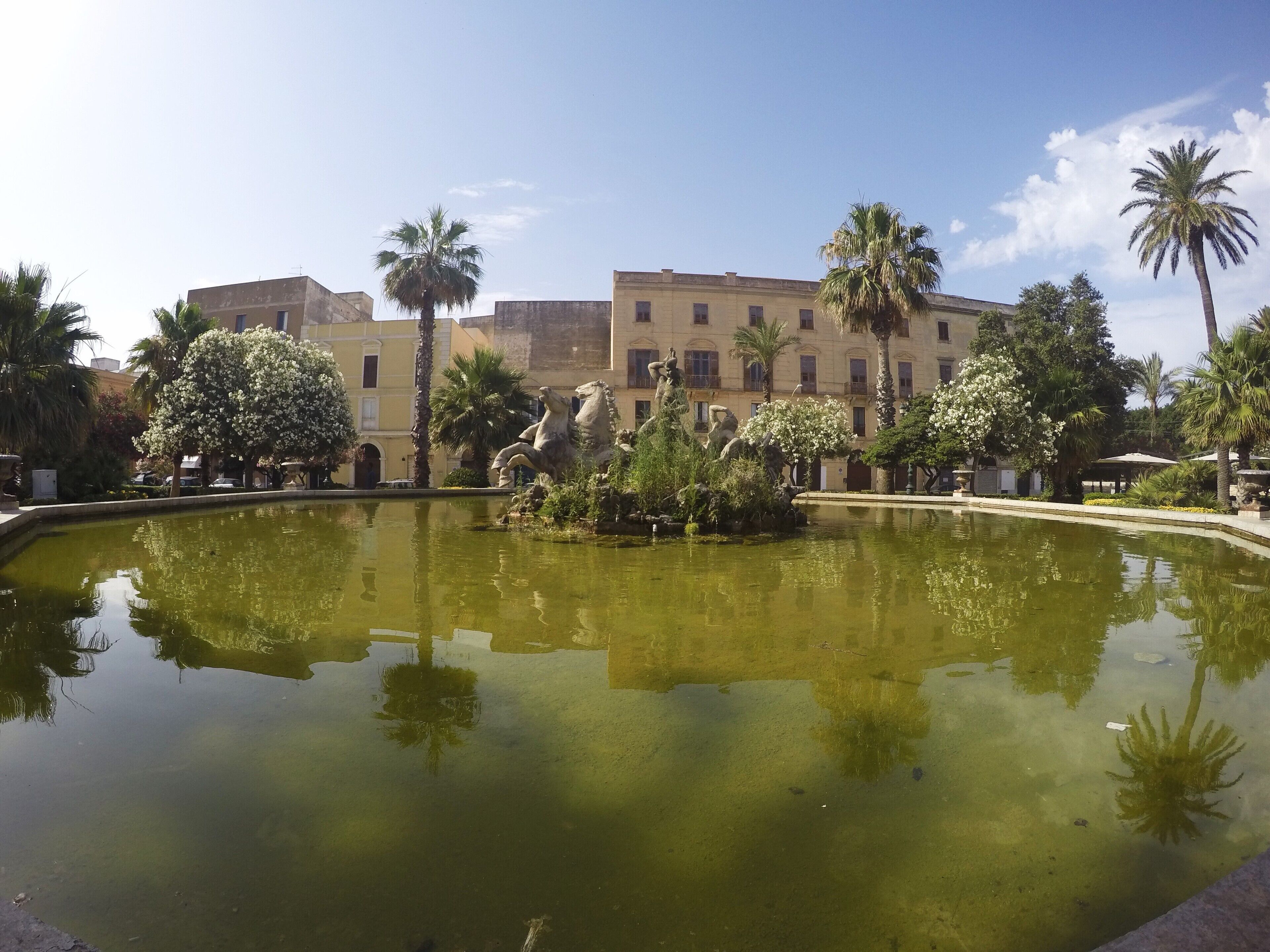 Trapani - Fontana Via Giovan Battista Fardella