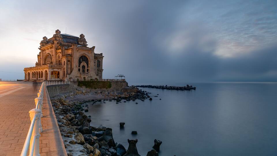 #romania #pics #sky_captures #sunrise #constanta #casino #seascape #blacksea #building #sea #longexposure #Golden
