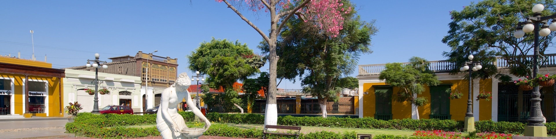 Barranco caracterizando uma cidade, arte ao ar livre e arte