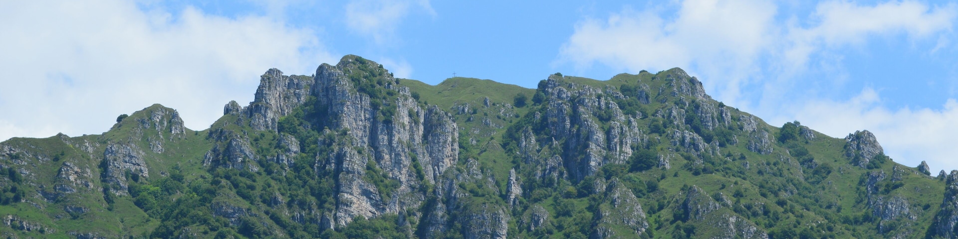 Il monte Palo visto dall'abitato di Lodrino (BS) - Italia